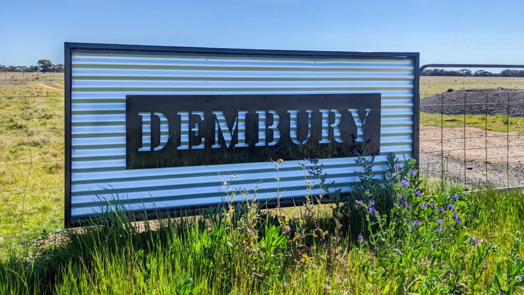 Farm and Property Signs – West Wyalong Signs